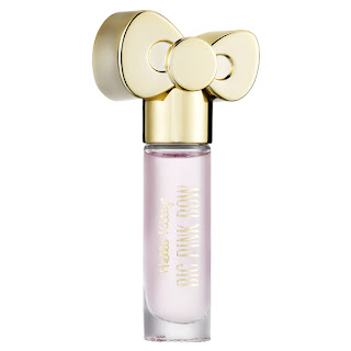 Well That's Just Me ...: Hello Kitty for Sephora Summer 2012 + Big Pink ...