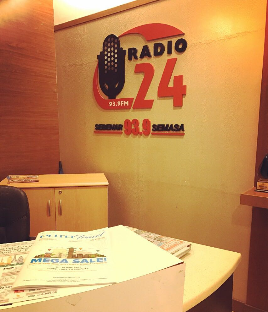 Tinta Penulisanku...: LIVE 'ON AIR' DI KONTI BERNAMA RADIO