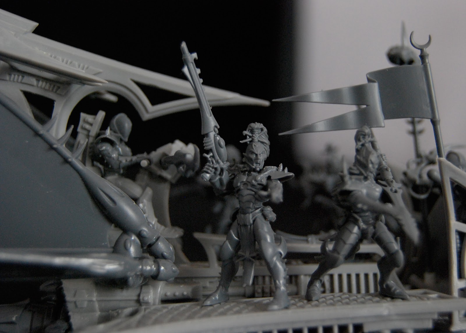 Eye of Error: Dark Eldar Retro Raider Redux Part 1!