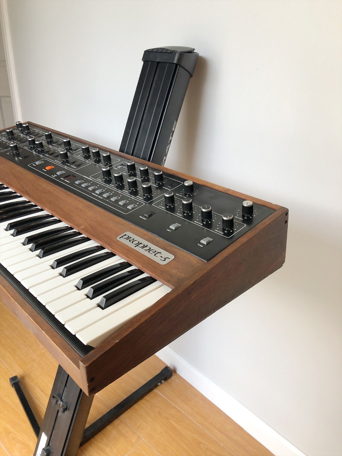 MATRIXSYNTH: Sequential Circuits Prophet 5 Rev 2 Analog Synthesizer
