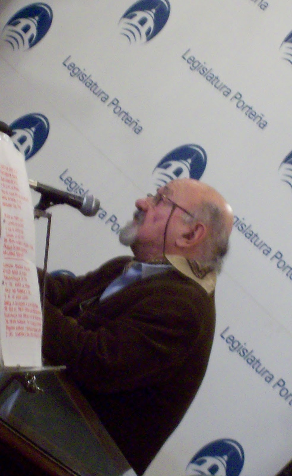 Puerto Palabras: HECTOR NEGRO PERSONALIDAD DESTACADA DE LA CULTURA