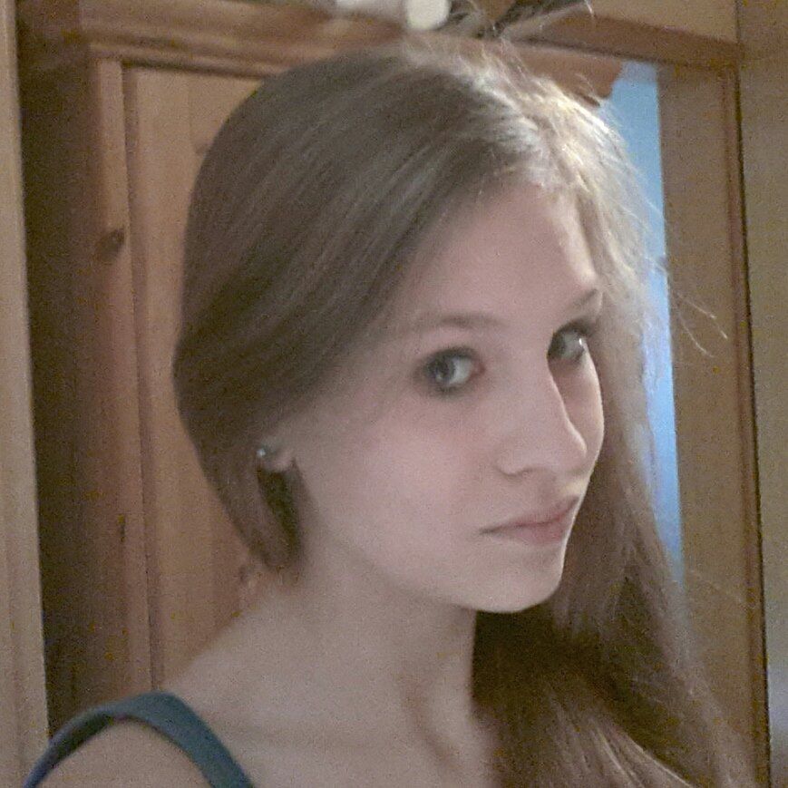 German TG Caps: Kostüm Waffe (Special) Teil 18: Lissy und Vanessa