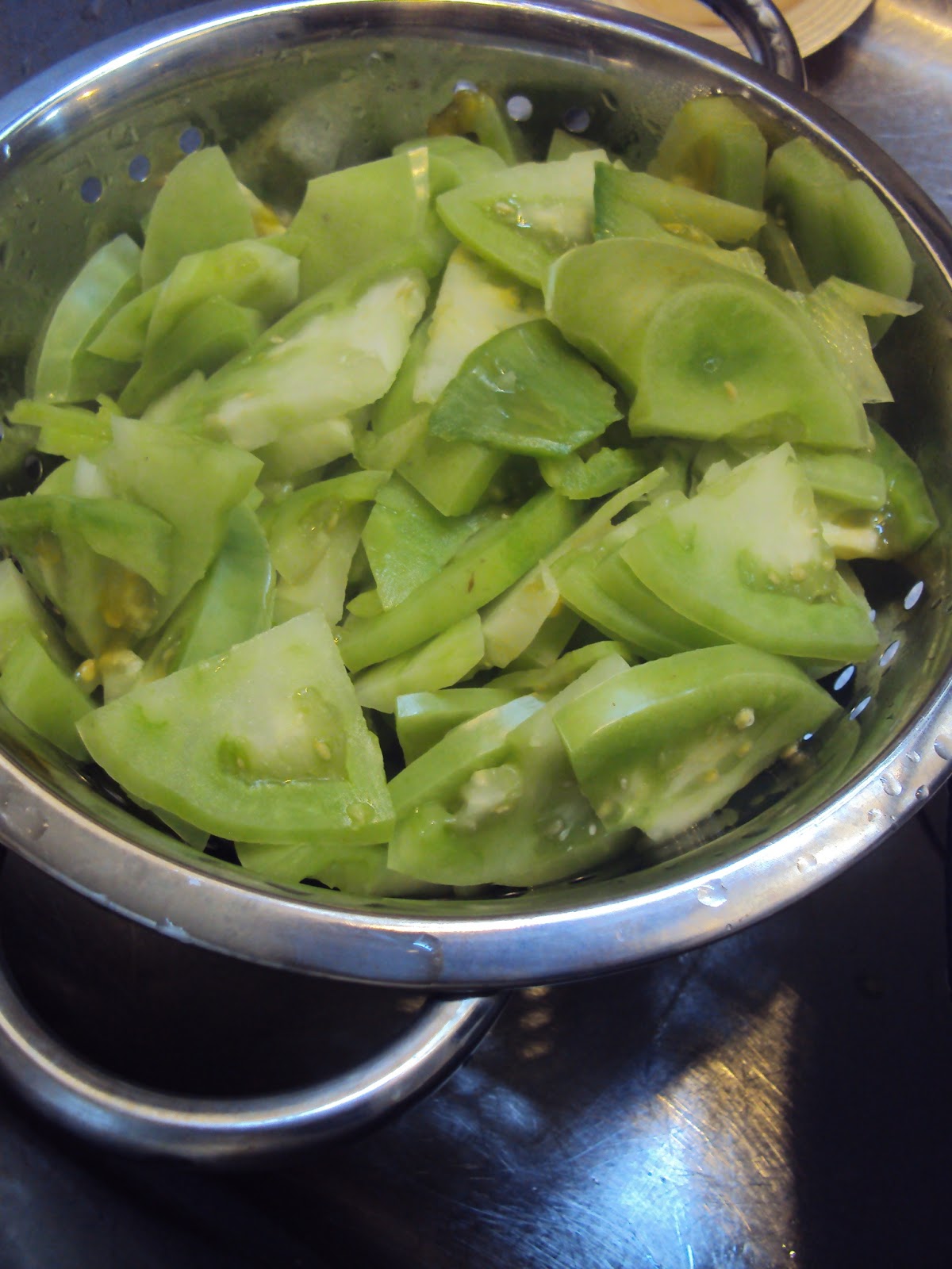 Pie for a Year: An Irrational Idea: Pie #16: Gross Pie (Green Tomato Pie)