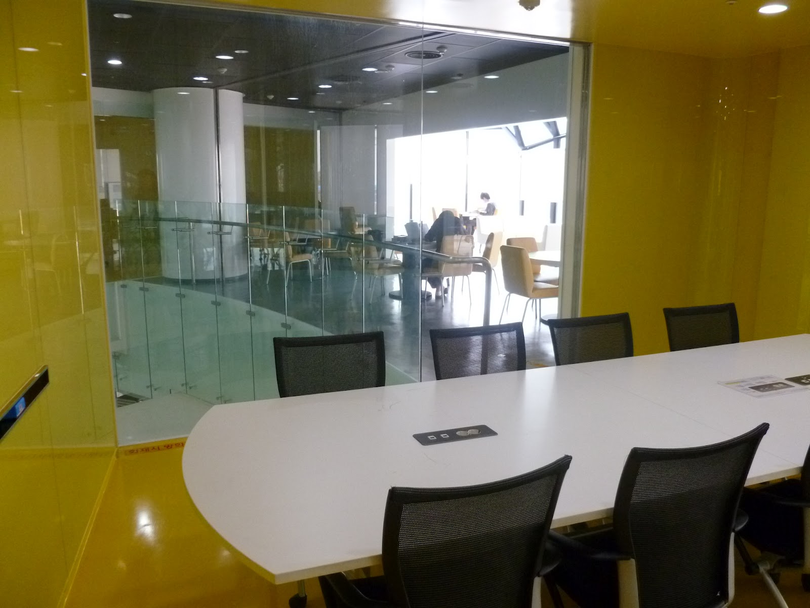 Exploring Learning Spaces and Libraries in Asia: Sungkyunkwan ...