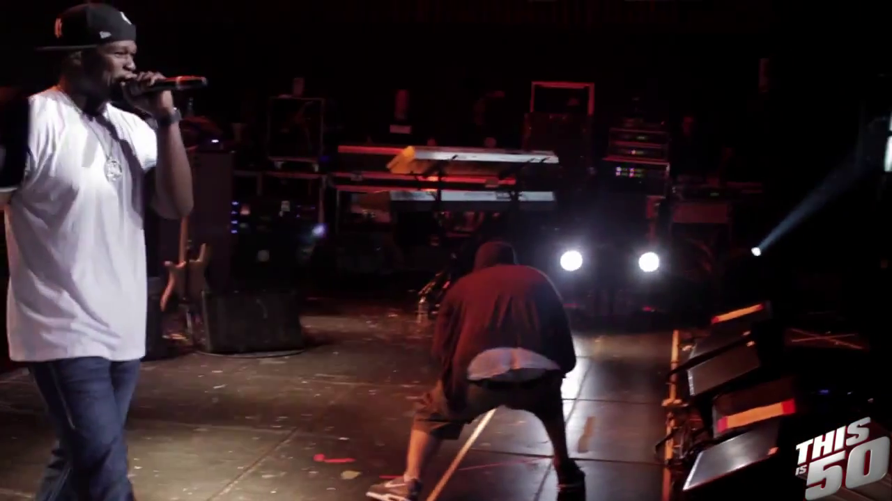 Male Celebrity Saggers (welcome to my eyes): EMINEM