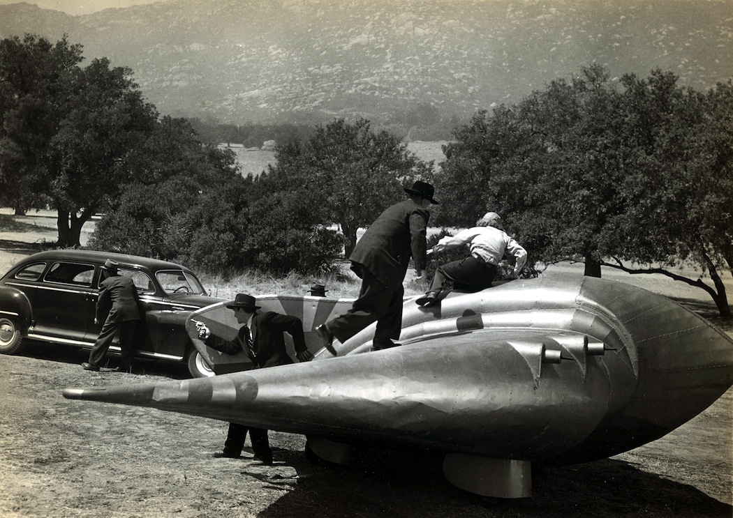 Pizarra del espectador: Carteles Cine Ciencia Ficción (16) - Flying ...