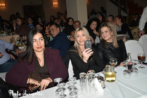 KOLINDROS PRESS: Η ΚΟΠΗ ΠΙΤΑΣ ΤΟΥ ΣΥΛΛΟΓΟΥ ΤΩΝ ΔΗΜΟΤΙΚΩΝ ΥΠΑΛΛΗΛΩΝ Ν ...