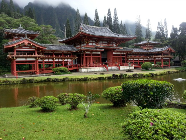 Sighting & Styling: Inside Byodo-In - thefabzilla