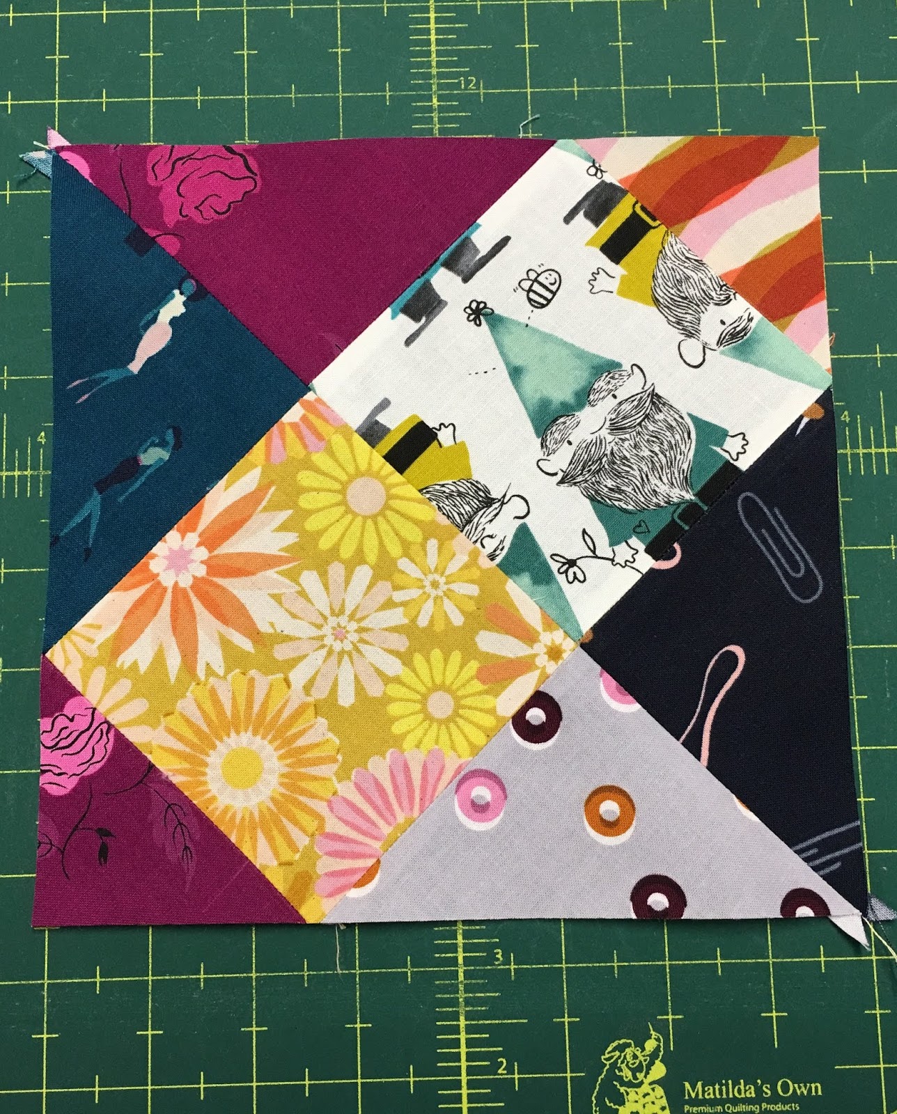 Ye Olde Sweatshop: Disappearing 9 Patch ... Diagonal Cut Tutorial (or ...