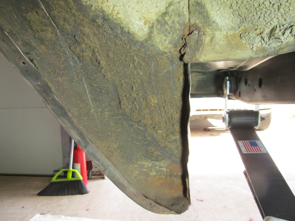 How to assess rust damage on a quarter panel