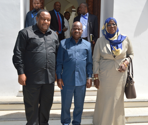 SPIKA JOB NDUGAI ATEMBELEA OFISI ZA BARAZA LA WAWAKILISHI ZANZIBAR ...