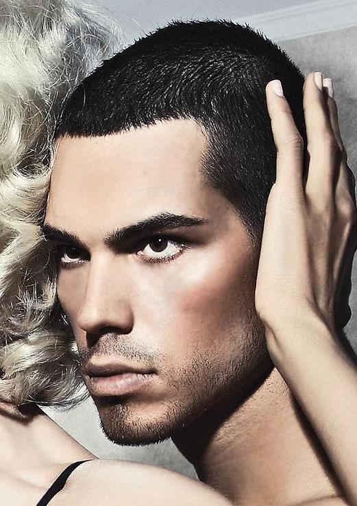 L'Homme du Jour: PETAR PEROVIC