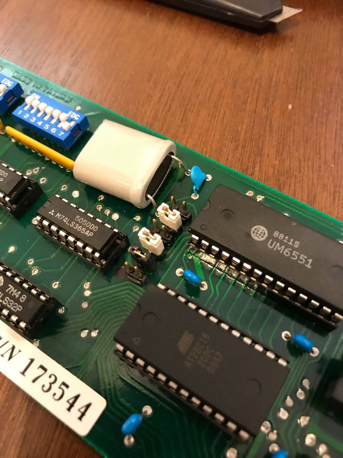 APPLE CRAPPLE: Using the Apple II as a 28C16 EEPROM Burner