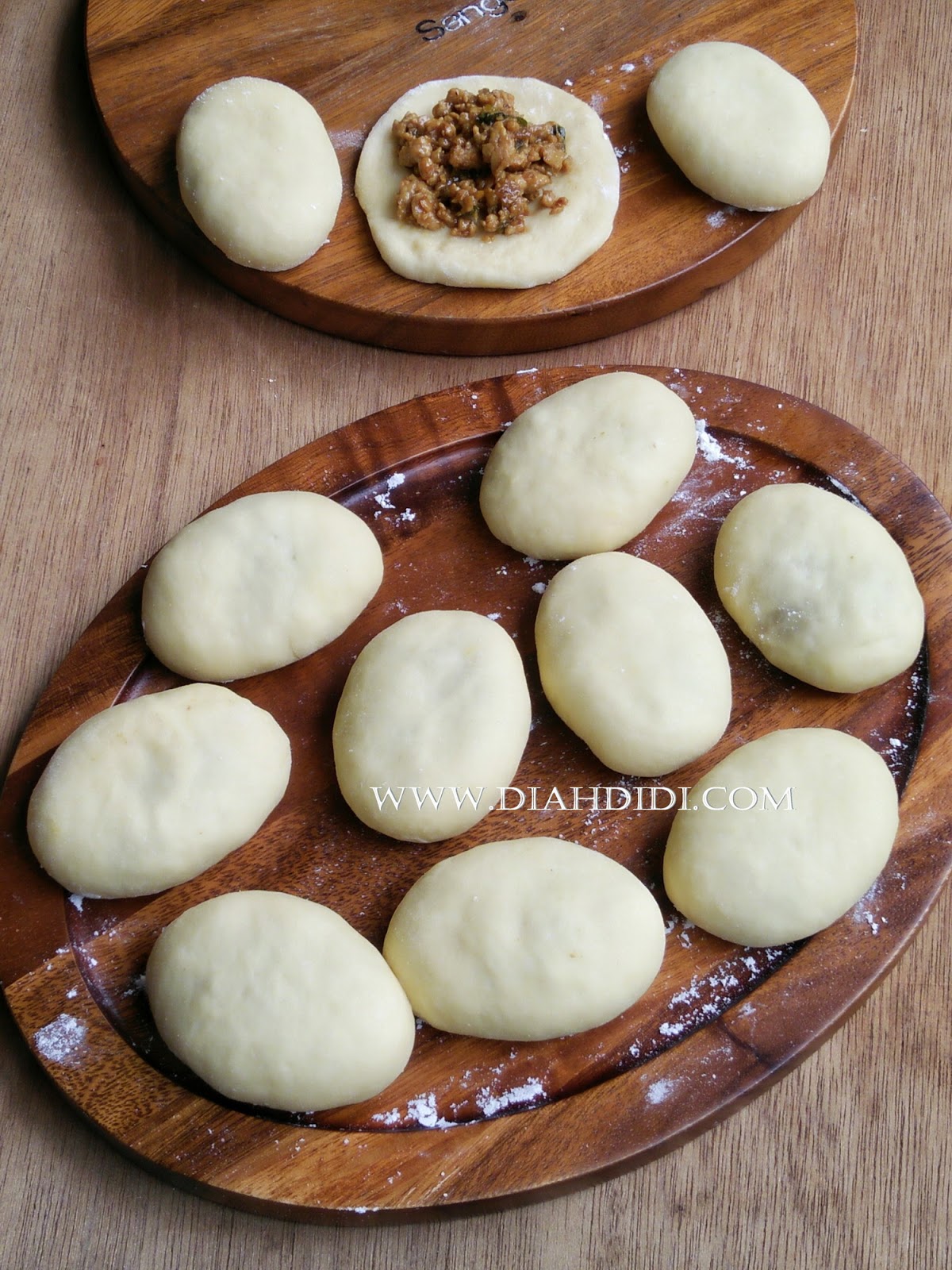 Diah Didi's Kitchen: Roti Goreng Tepung Kentang