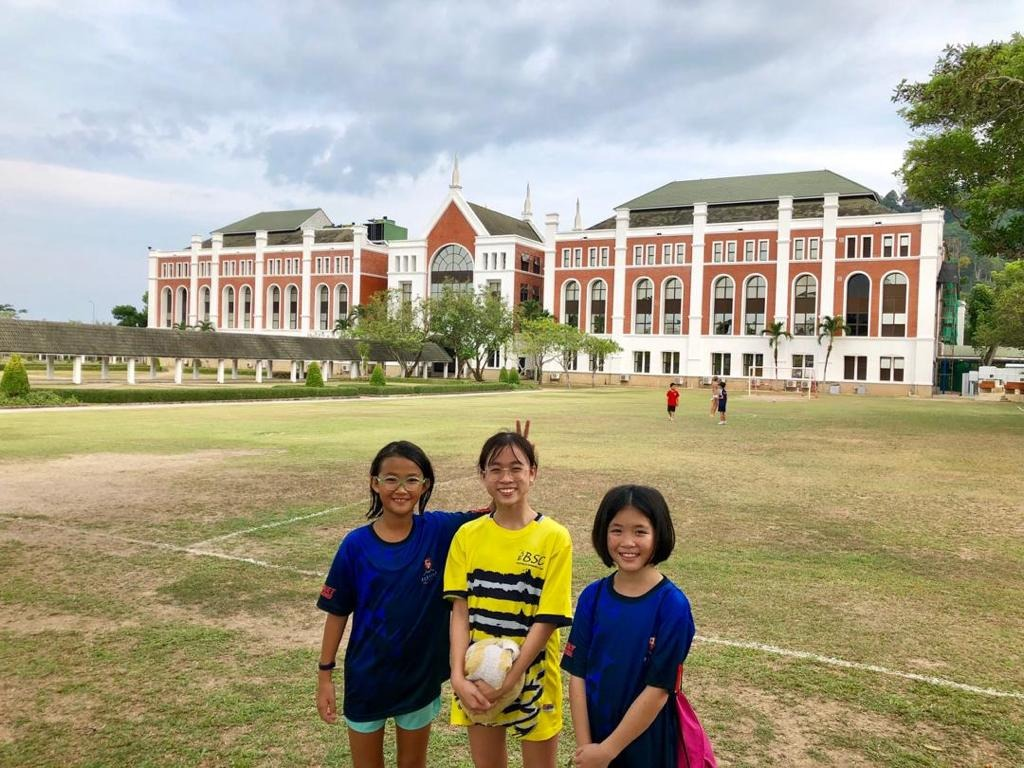 Ikan Bilis Swimming Club (1971) KL: IBSC trio in British International ...