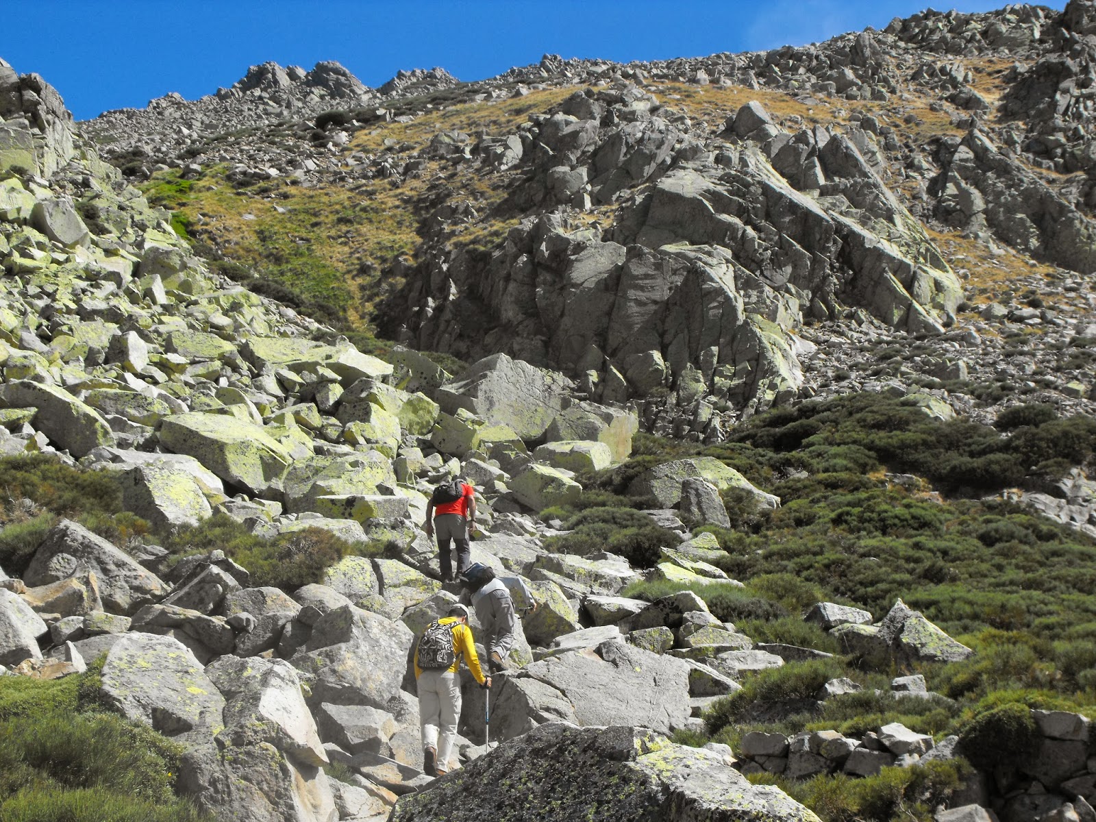 Letrinas: Pico La Covacha