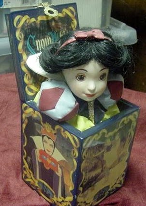 Filmic Light - Snow White Archive: Snow White 'Jack-in-the-Box' by Enesco