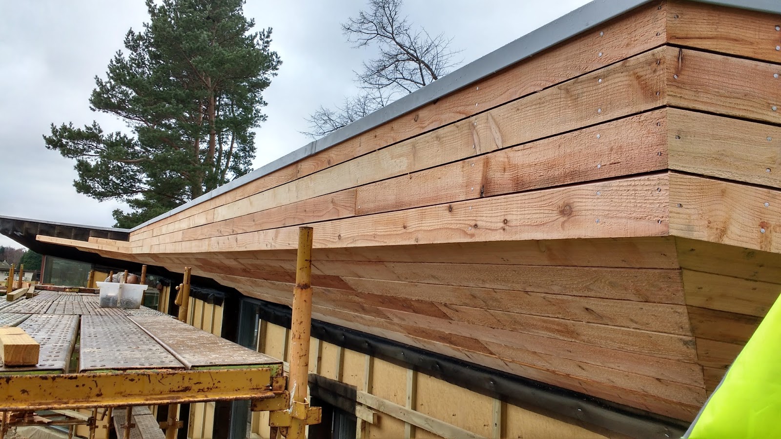Auchlossen - new build in Aberdeenshire: Strengthening the overhang and ...