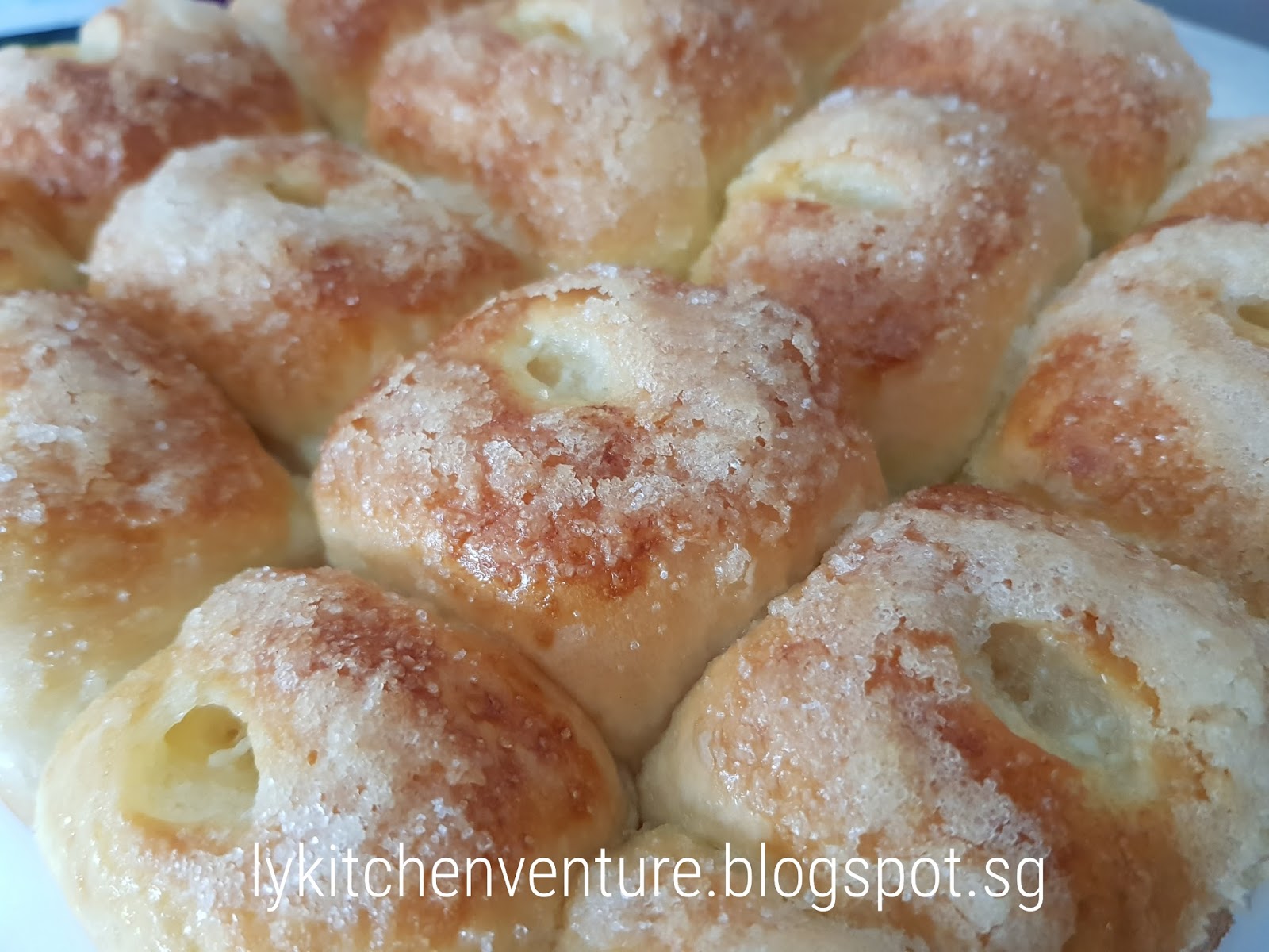 LY's Kitchen Ventures: Butter Sugar Buns