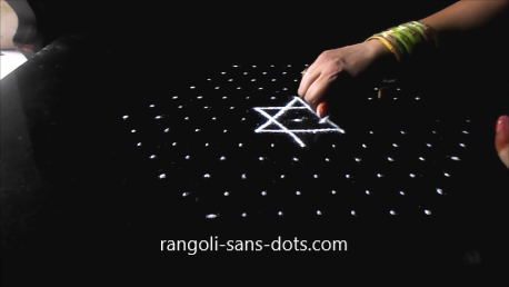 New Year rangoli designs Sangu kolam | Kolam by Sudha Balaji