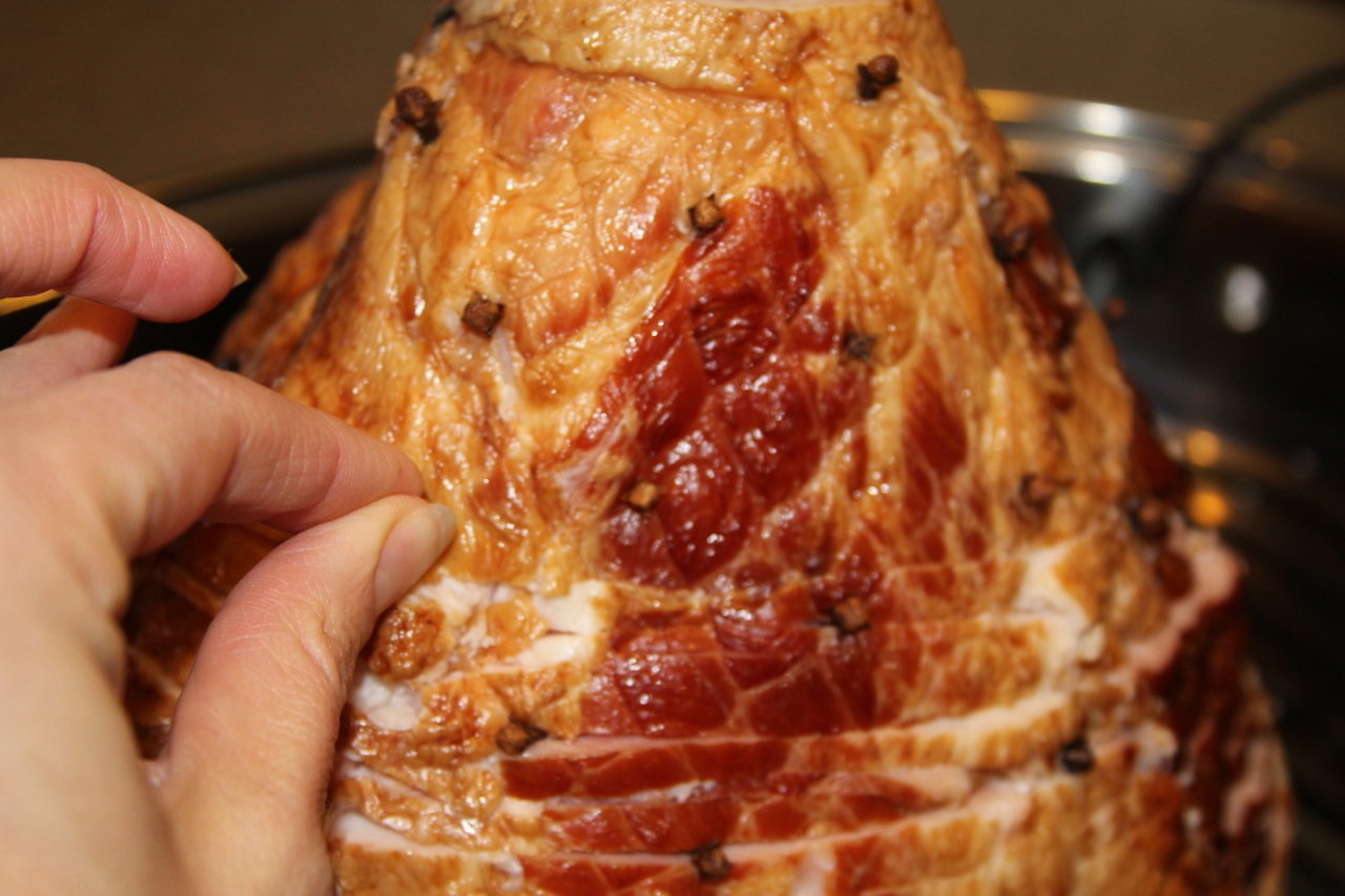 Cranberry Orange Christmas Ham - Cooking With Ruthie