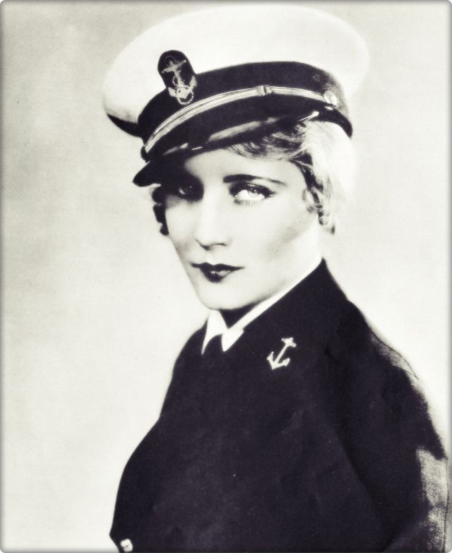 30 Vintage Portrait Photos of Tragic Beauty Jeanette Loff, the ...