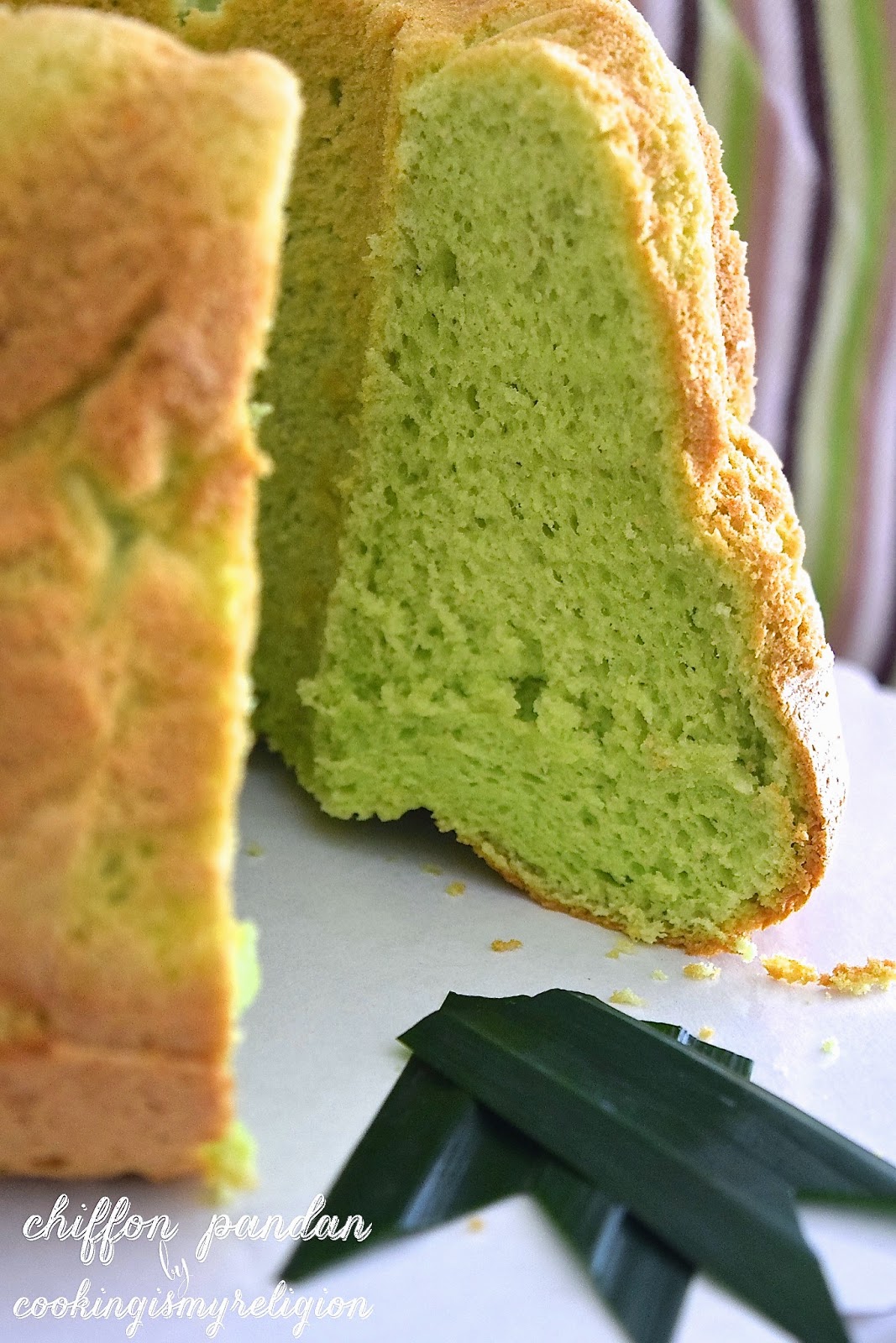Cooking Is My Religion: Pandan Chiffon Cake (Kue Sifon Pandan)