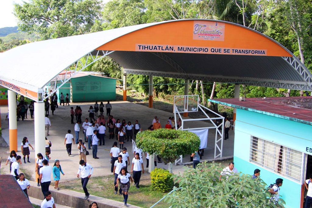 Tihuatlan Veracruz.: Tihuatlan: "INAUGURAN DOMO DEL CBTA 163"