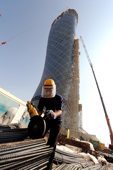 Aamir's Blog: World's First Man-made Leaning Tower.....!!!!!