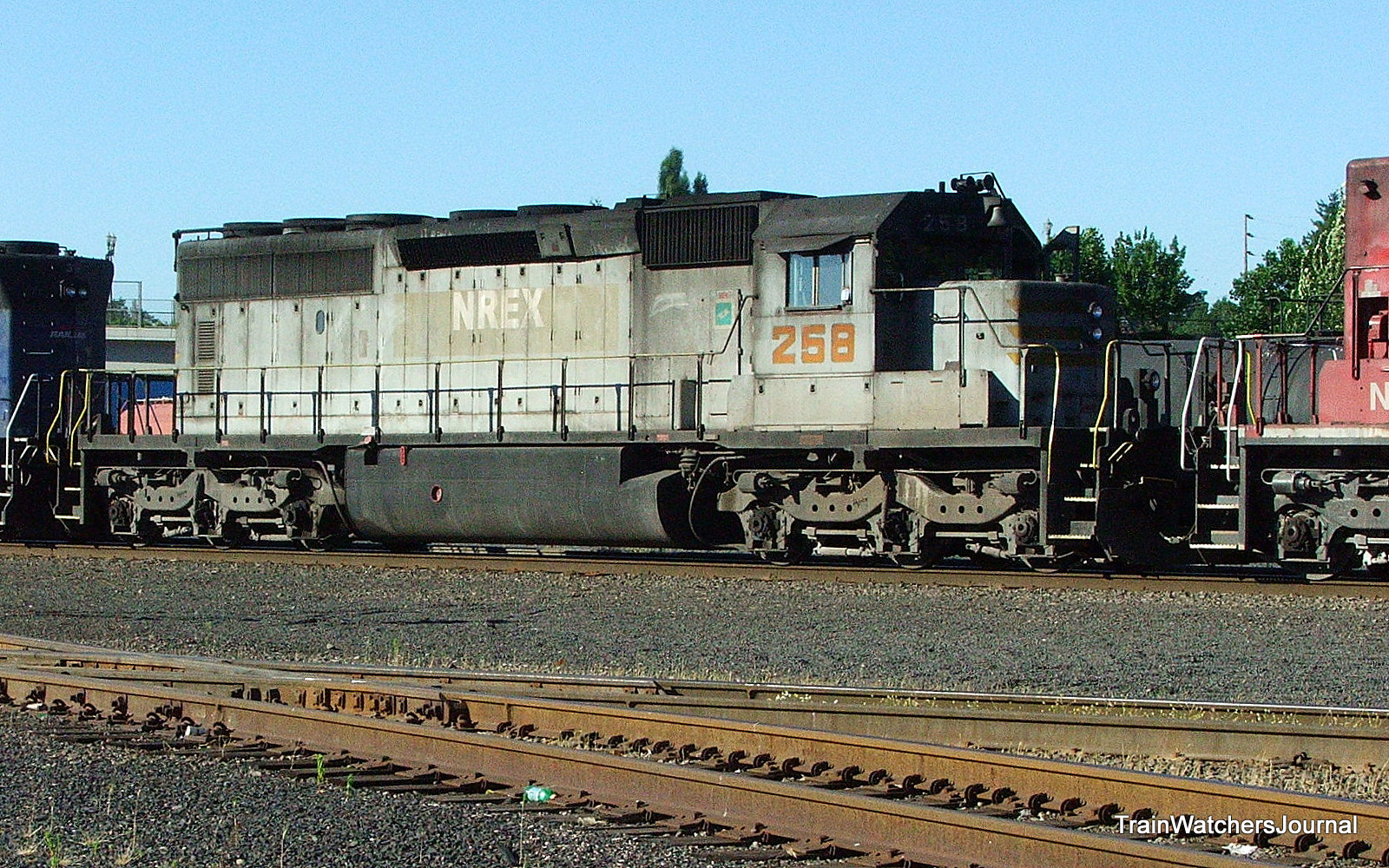 TrainWatchersJournal: Early SD40-2 Gallery