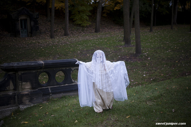 An Old-Fashioned Ghost | sweet juniper!