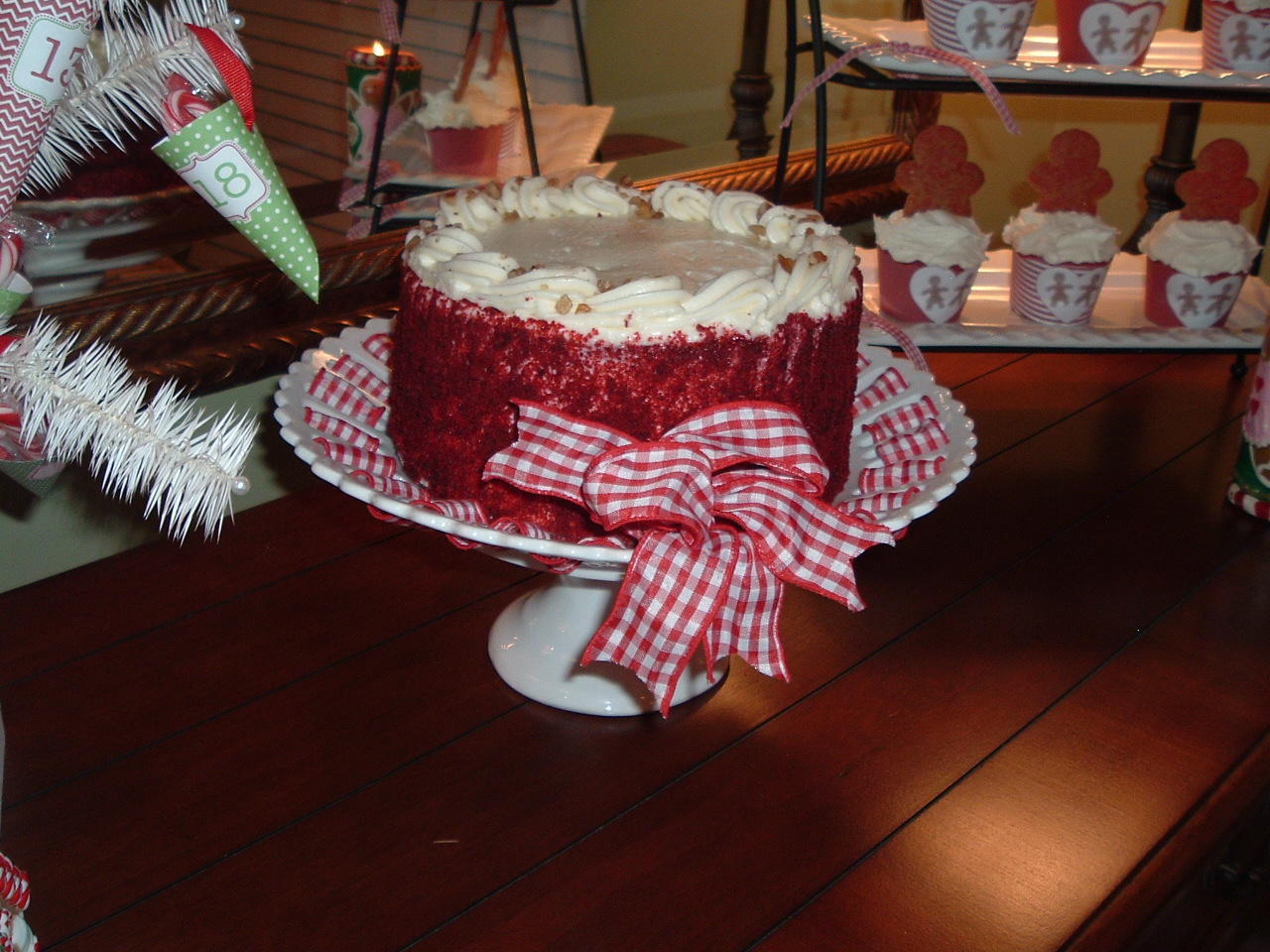 Miss Janice: Gingerbread in the Kitchen