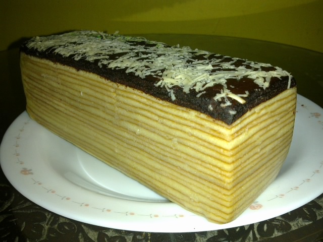 PUTERI kek lapis sarawak