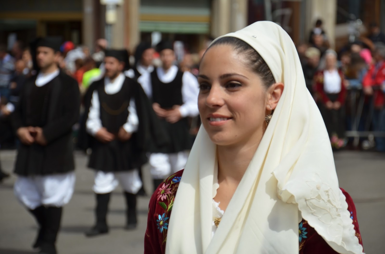Costumi sardi. Sardinian costumes.