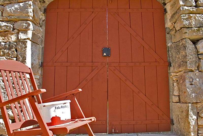 Details in the Decor: Swedish Falu Rödfärg Red Paint in SW France!