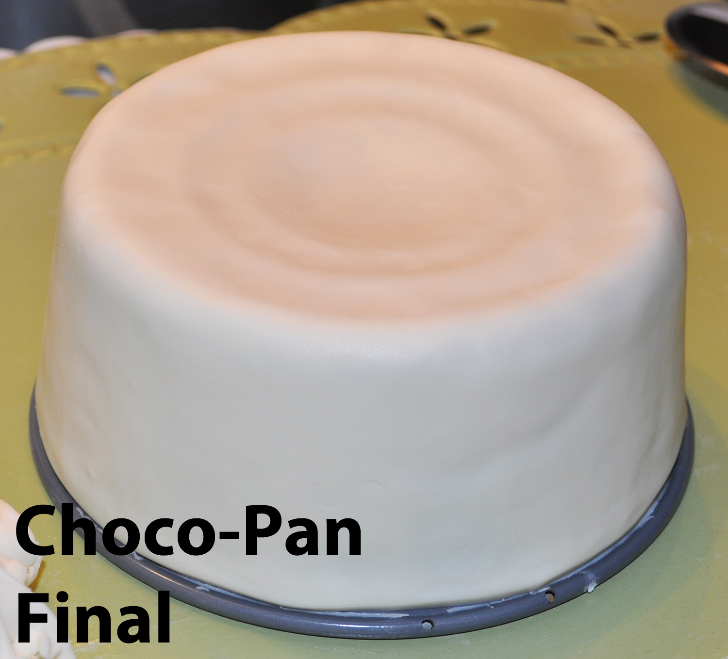 The Bake More: Fondant Comparison - 7 contenders, no clear winner