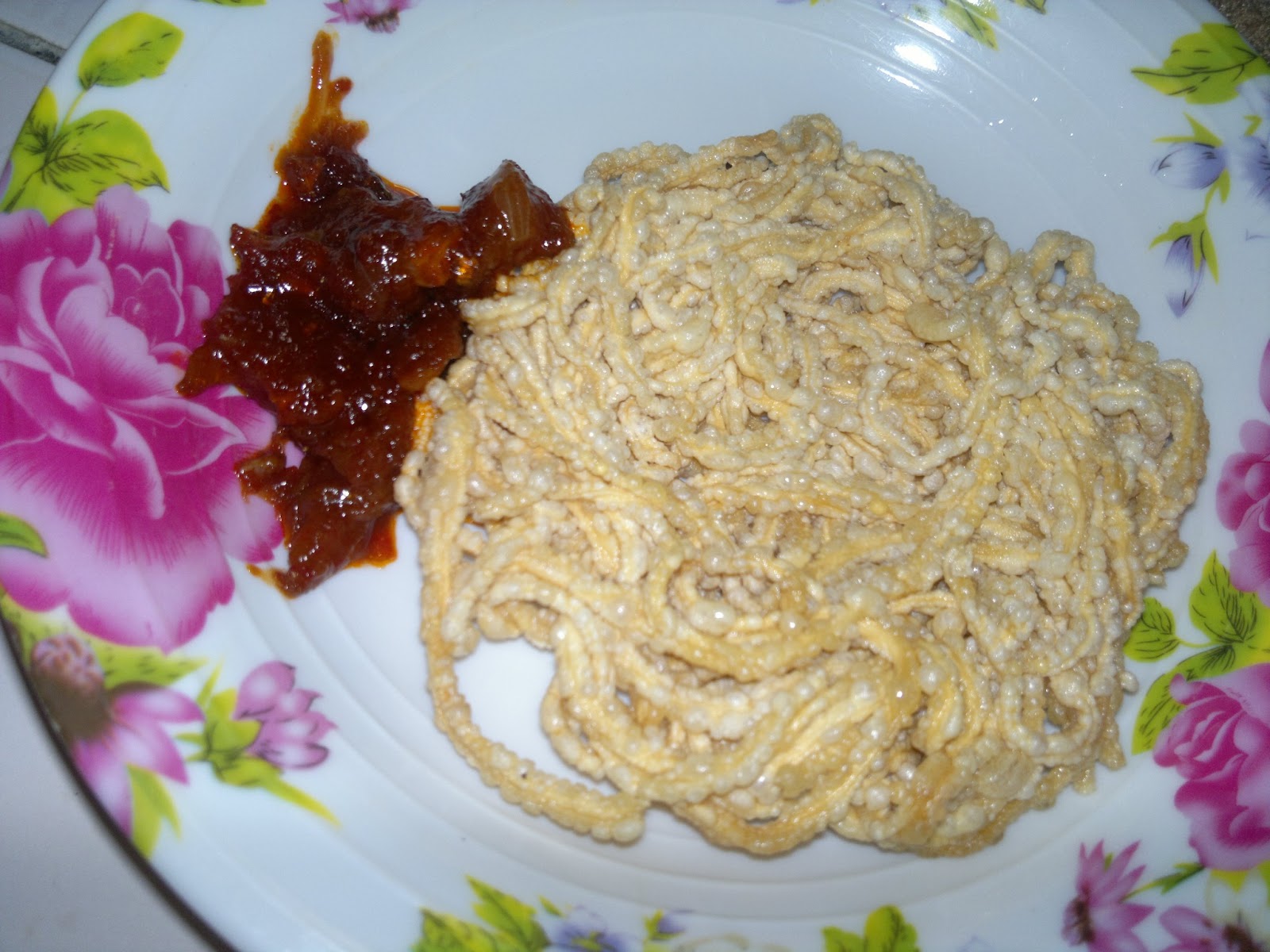 DANA: mee sanggul @ mee siput