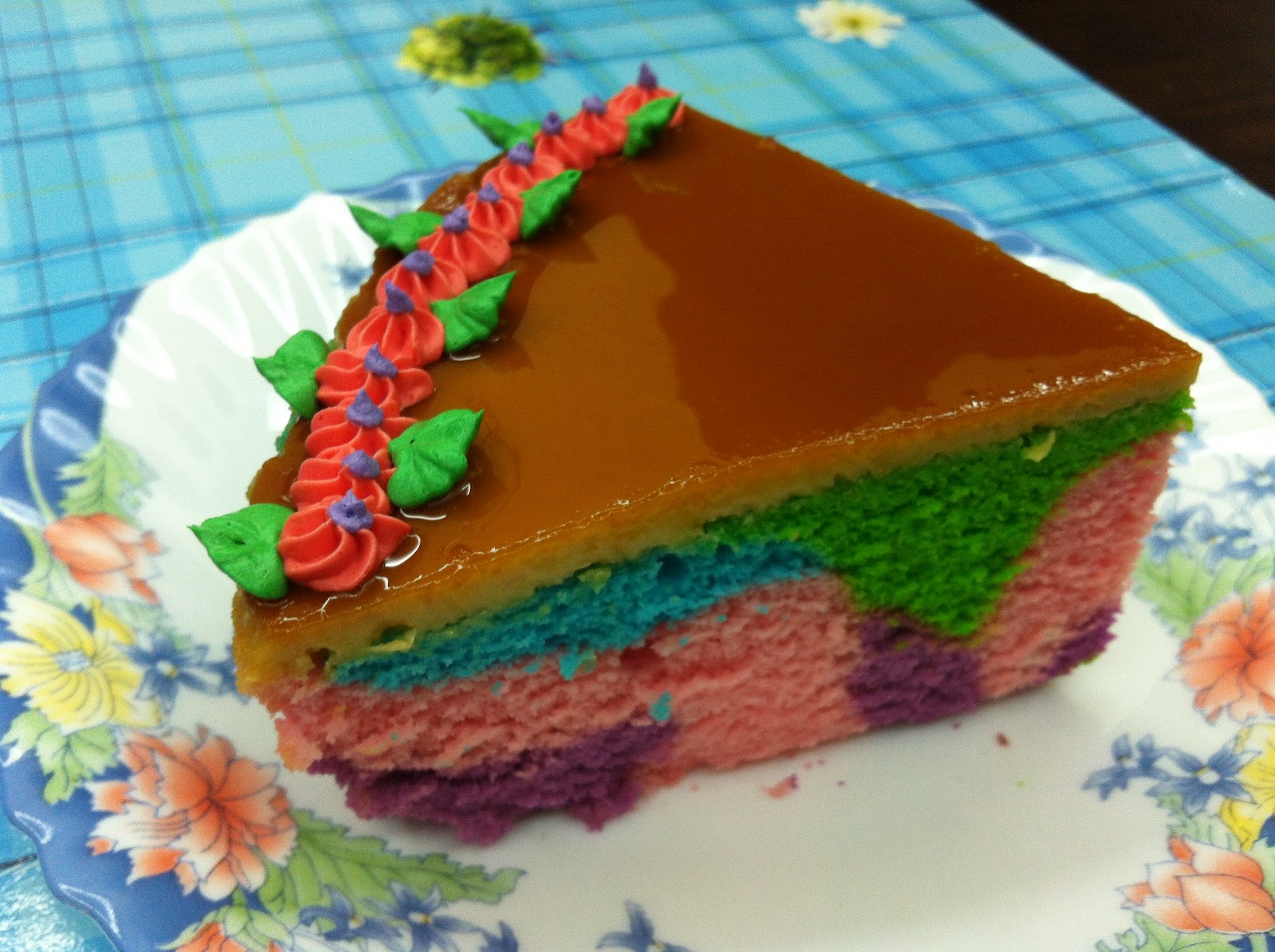 Dari Dapur Shira Shaakira: Kek Karamel Pelangi