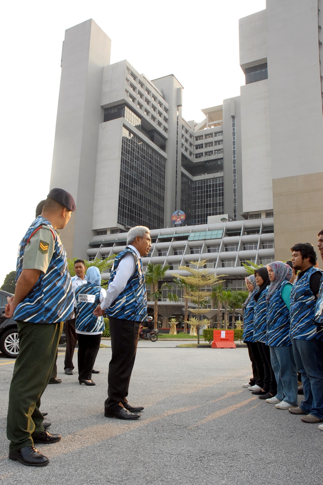 Kem PLKN Mesapol: Flag Off Konvoi Jelajah Kemasyarakatan Briged ...