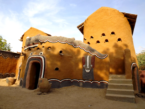 African Architecture and Design: Gaoui Village African Traditional ...