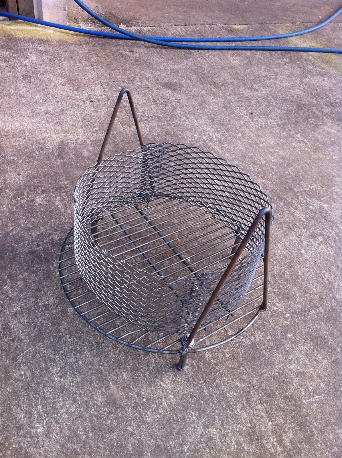 The Cheezer's random thoughts: Ugly Drum Smoker