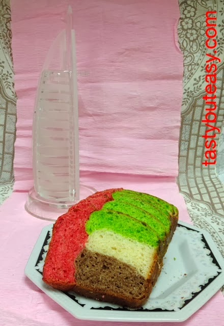 United Arab Emirates flag sweet bread - tasty but easy recipes