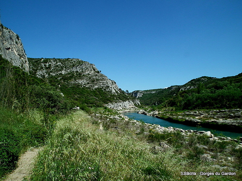 Un jour....Une photo !: Les gorges du Gardon de Collias à la chapelle ...