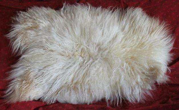Stark Hollow Farm: Gorgeous Icelandic Sheep Skin Pelts