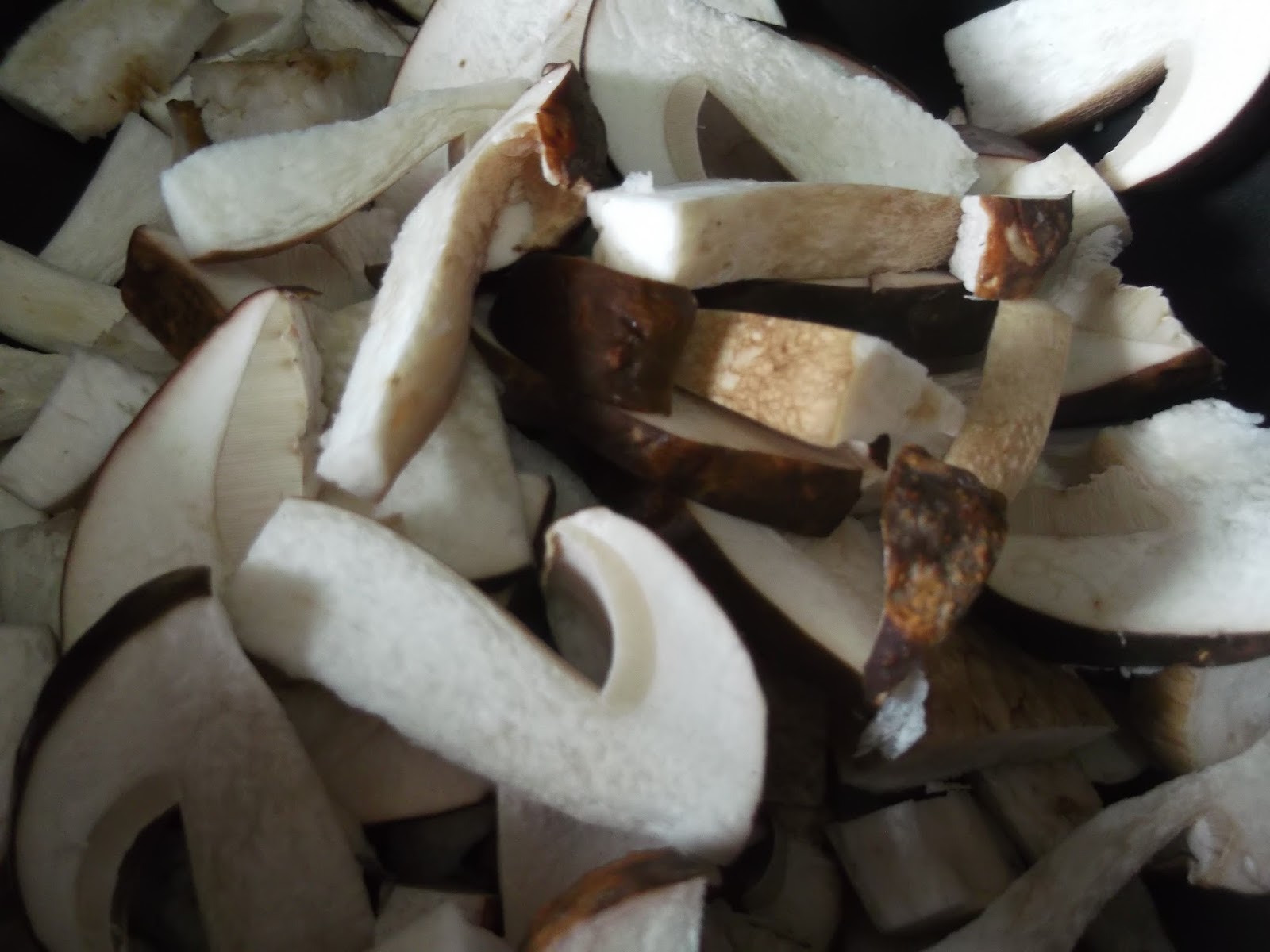 Hellena ...din bucataria mea...: Manatarci (hribi sau pitonci) uscate