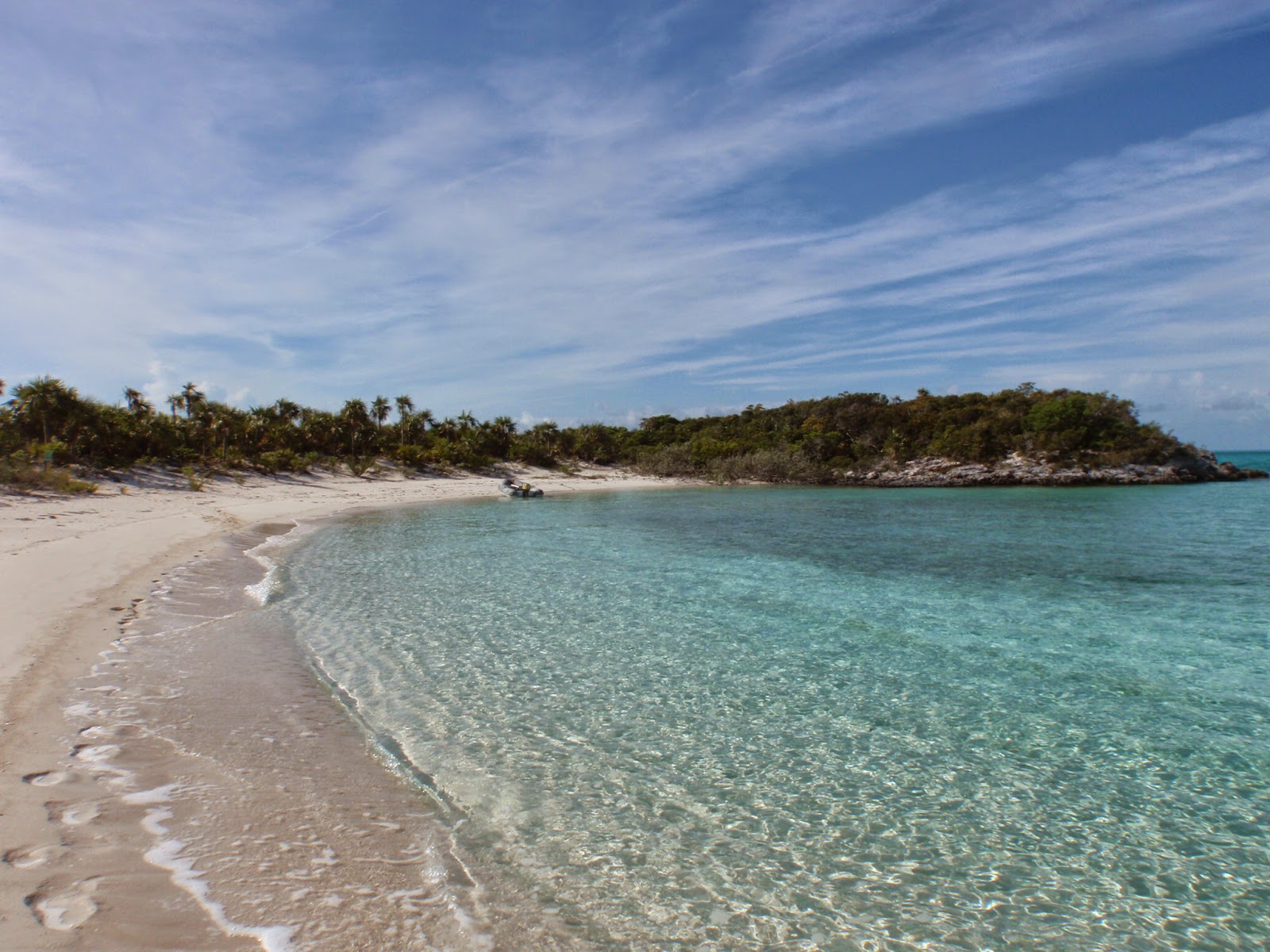 ratCATcher Cruises: Cistern Cay and Hawksbill Cay - Ruins, sand banks ...