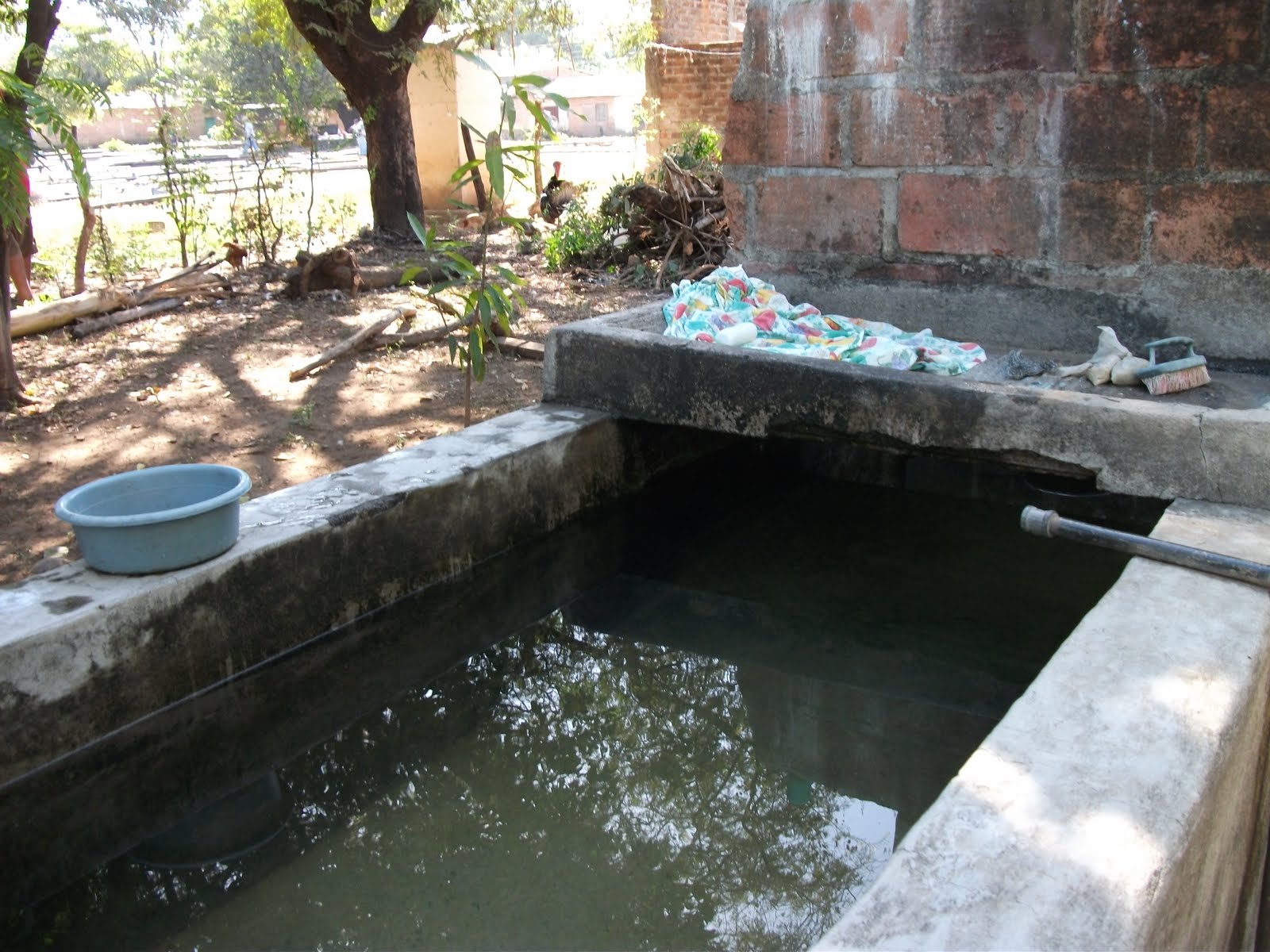 Peace Corps Honduras: backyard pila