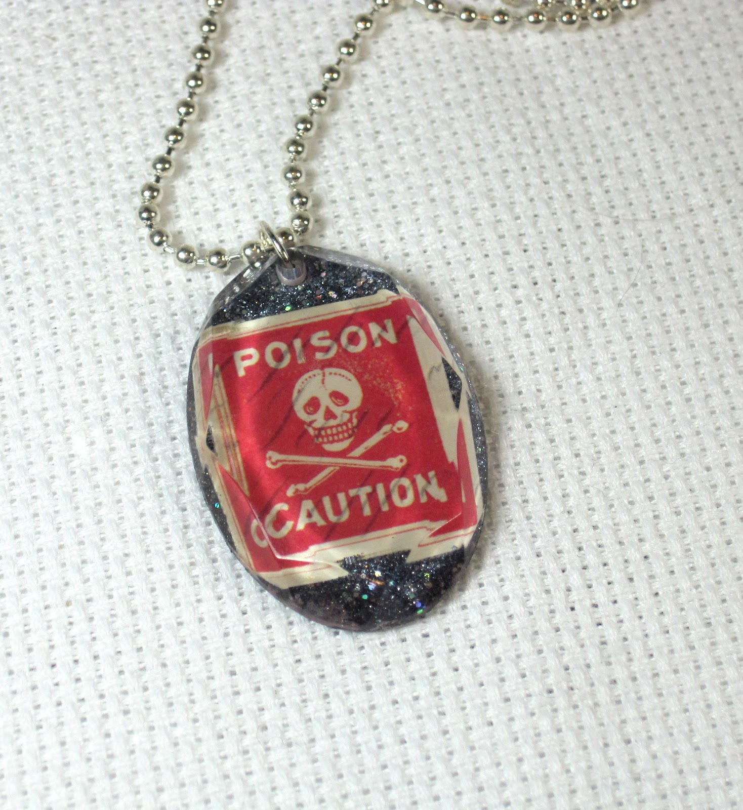 7 items, in 7 days... for 52 weeks: Week 19: Skull Invasion!