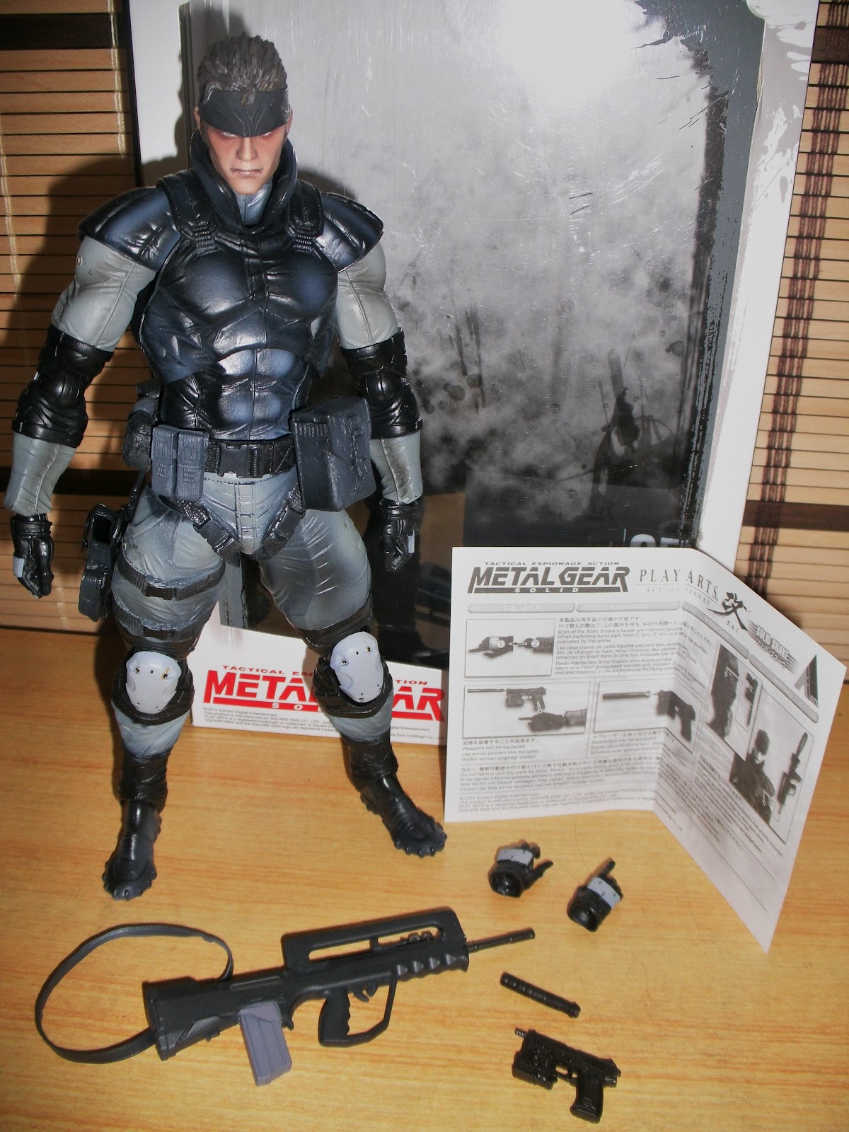 Angels and Summer: Play Arts Kai Solid Snake - Metal Gear Solid Review