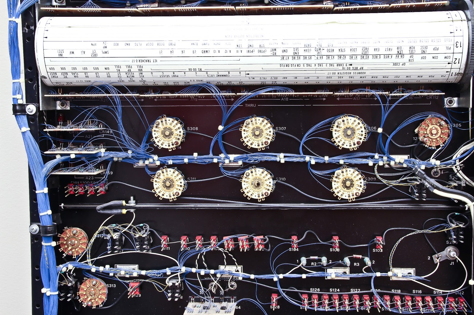 Jim's collections: Honeywell 6180 system maintenance panel.